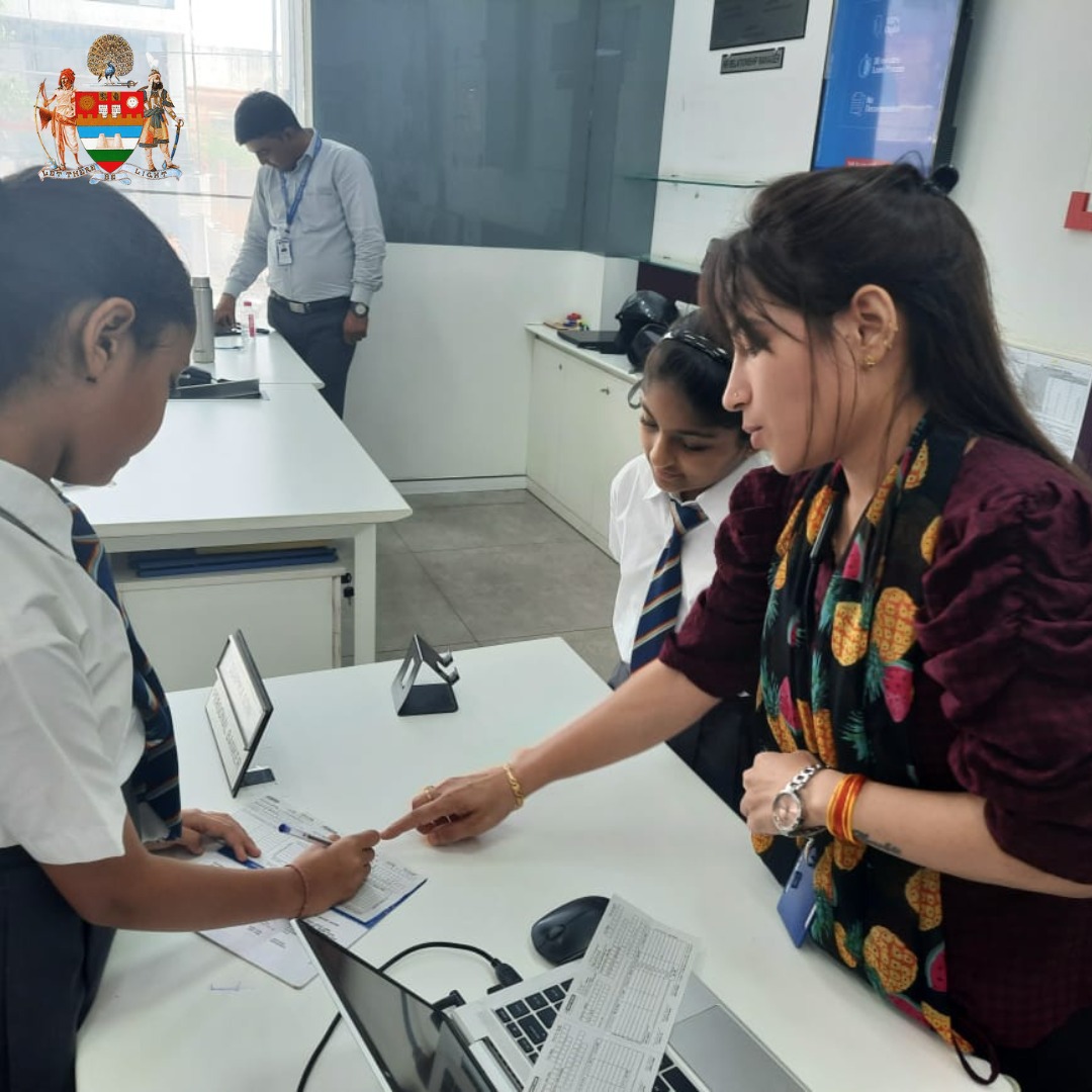 Student Bank Visit | MCGS Financial Literacy